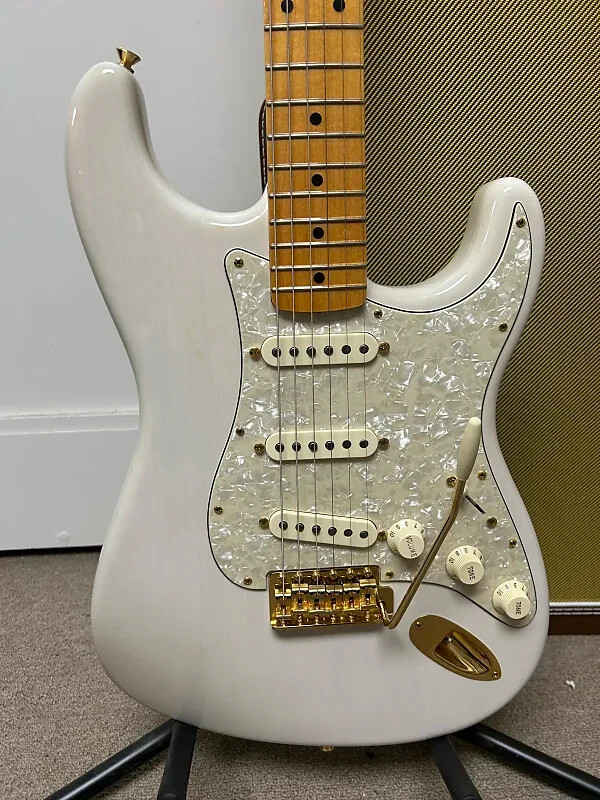 Fender 50th Anniversary American Vintage '57 Stratocaster 2007 - Mary ...