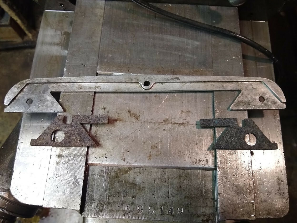 Bridgeport milling machine saddle and knee felt wipers set | eBay