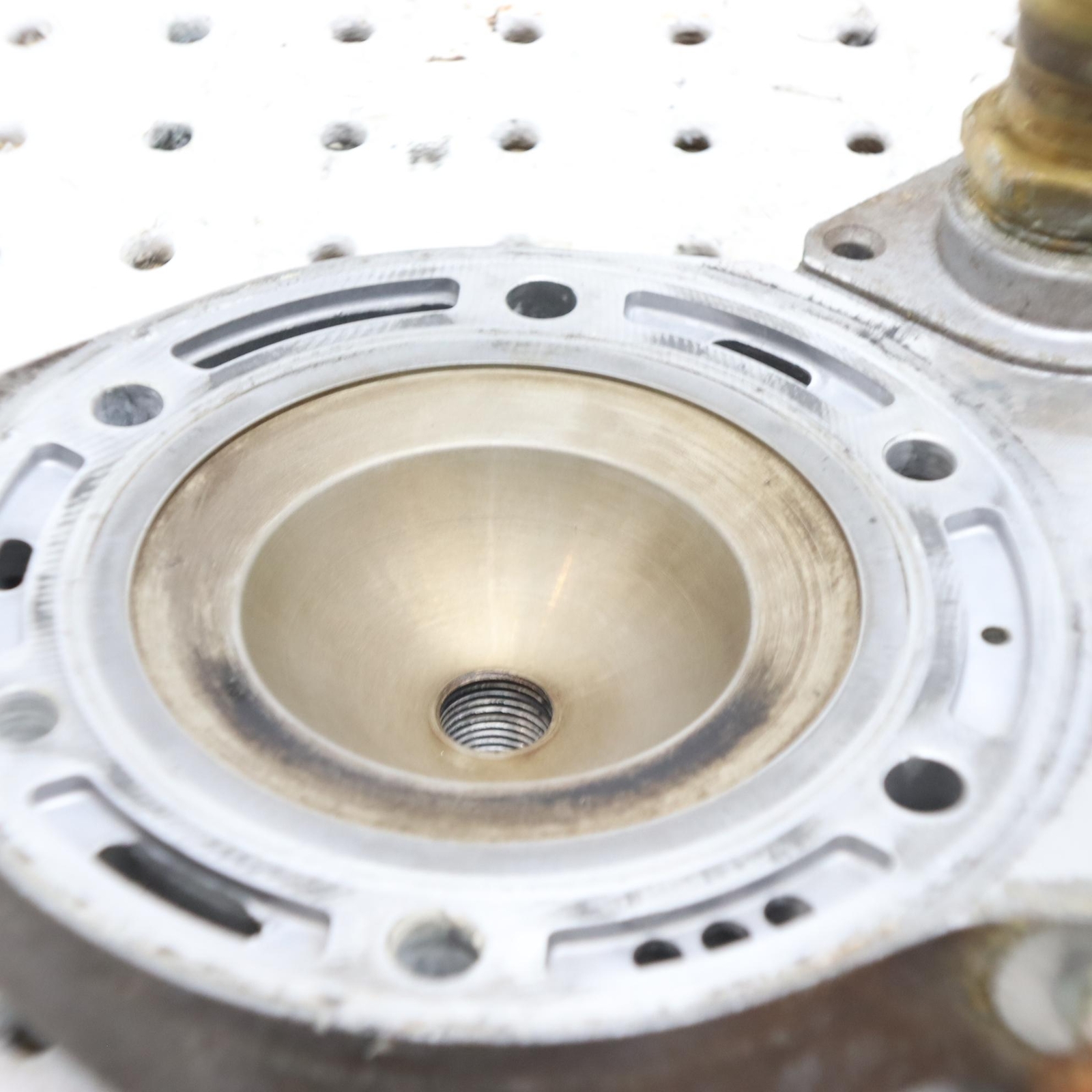 Polaris+2006+Fusion+600+HO+Cylinder+Head+2203856+3021541 for sale ...