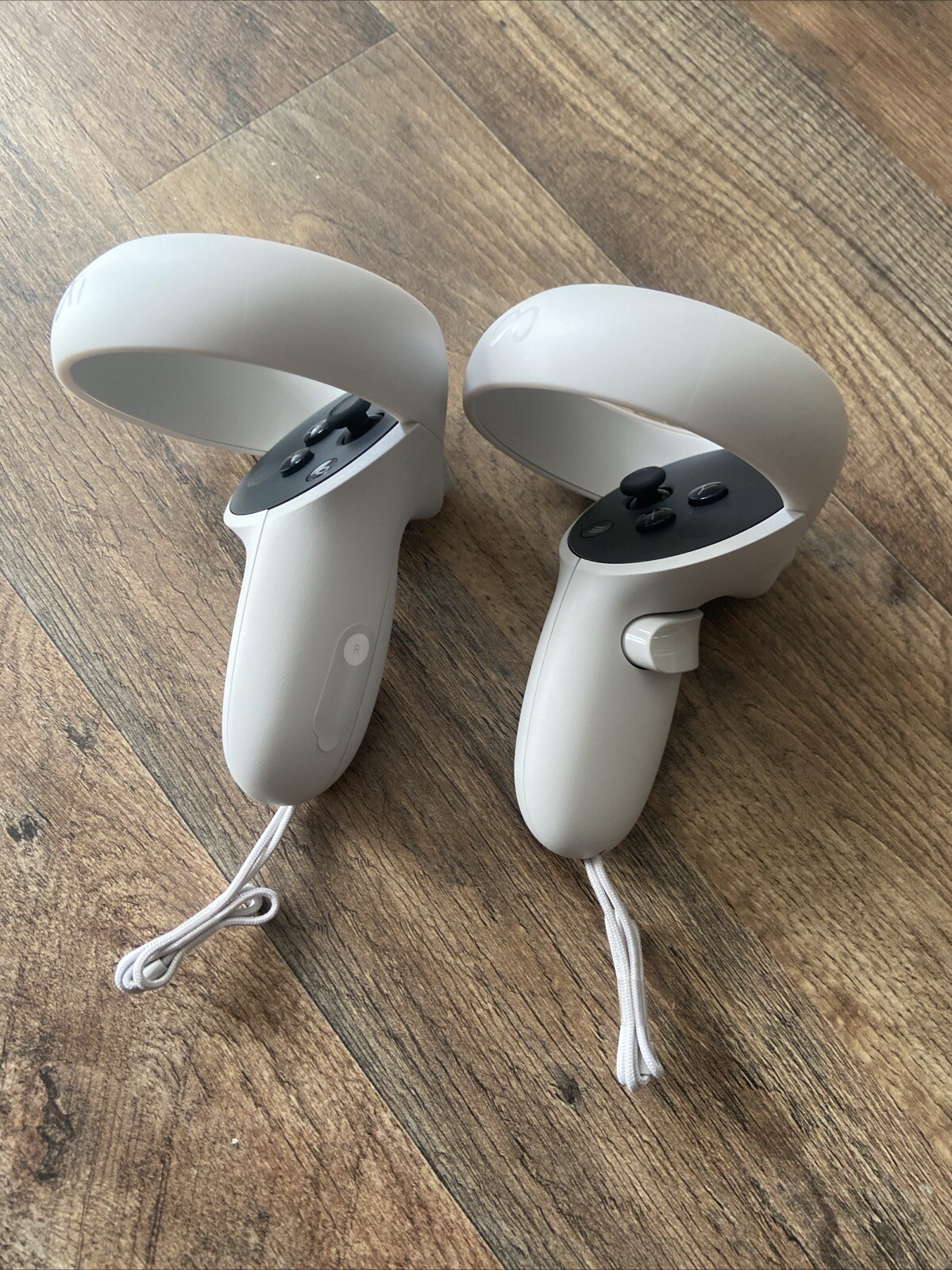 Genuine Meta Oculus Quest 2 Left & Right Controllers (Pair)