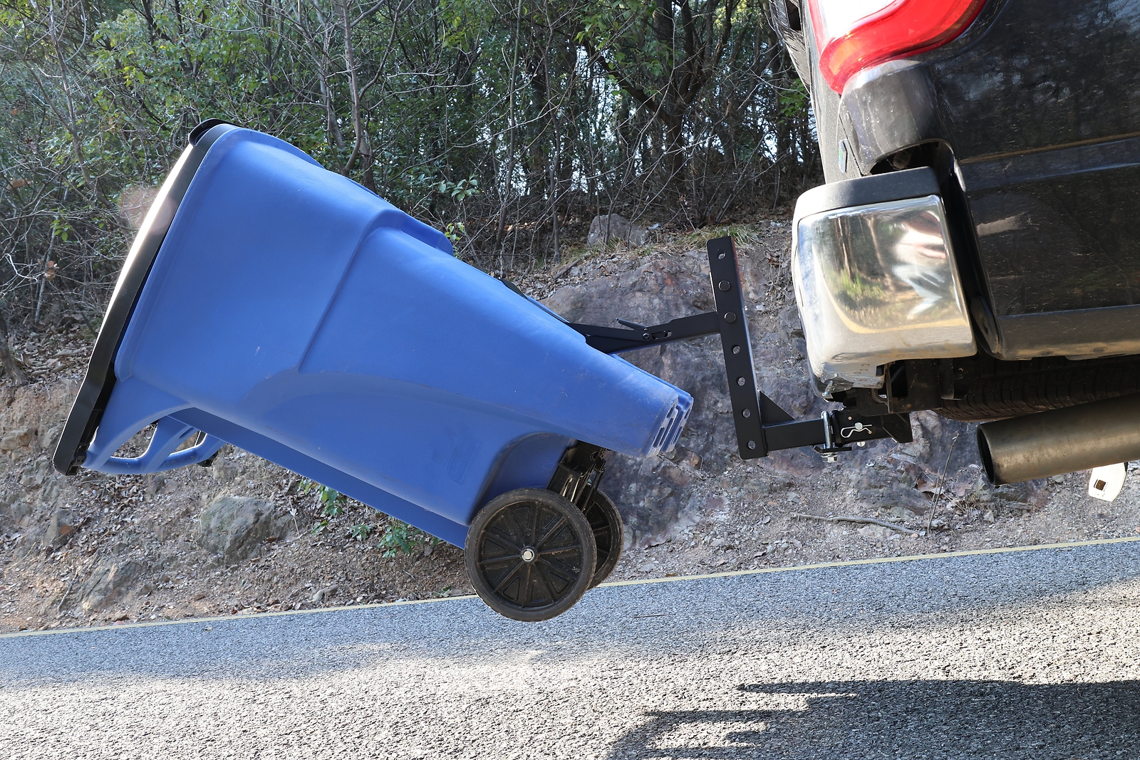 ELITEWILL Trash Can Hauler Hitch Trash Can Transporter for UTV with 2 ...