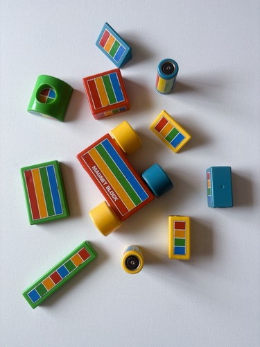 Vintage 1980s Hilco Magnetic Building Blocks Toy 14 Piece Lot ...