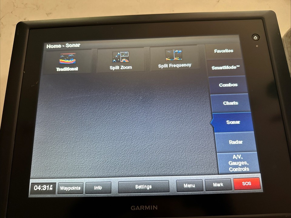 Garmin GPSMAP 8212 Touch Screen GPS Chartplotter Multi Funtion Display ...