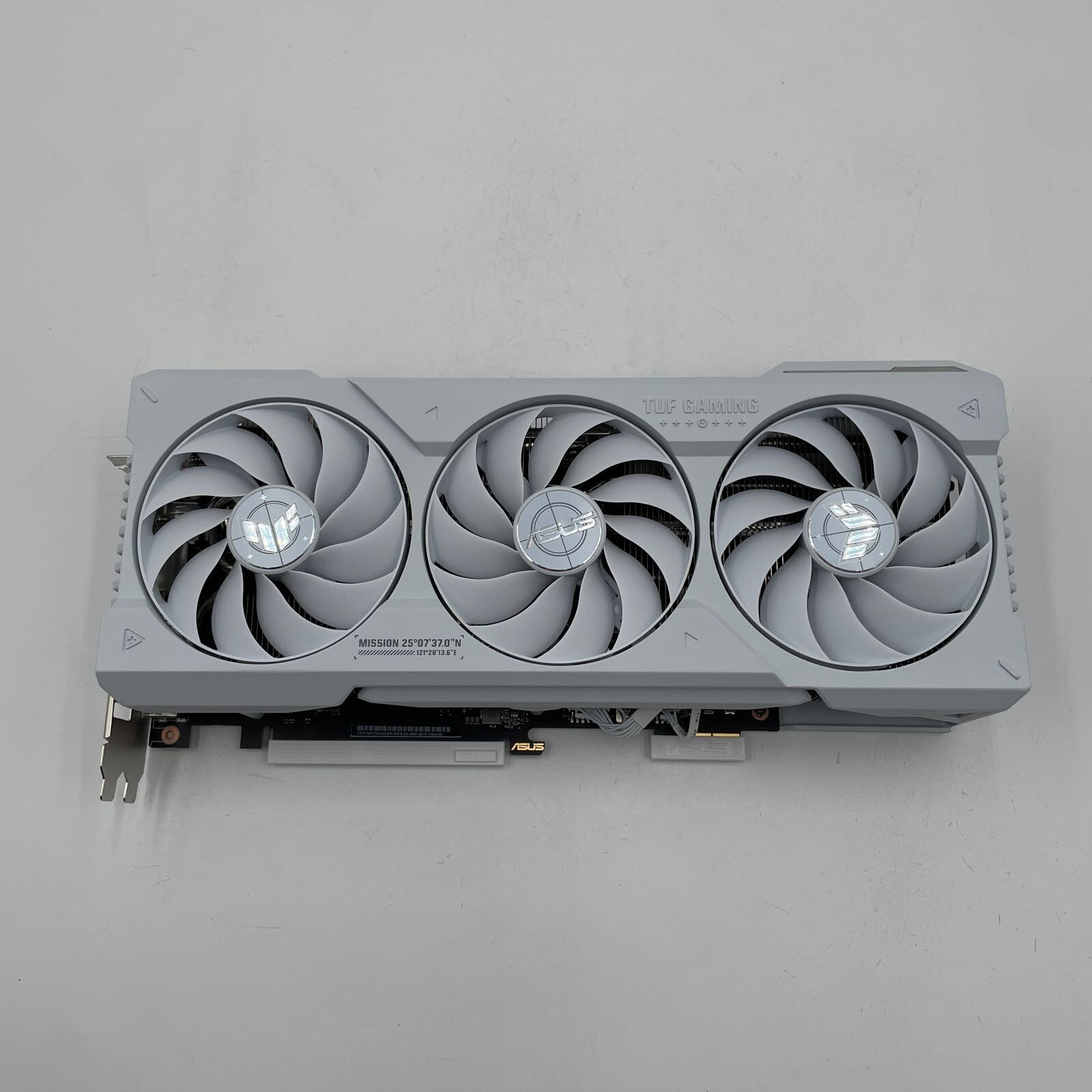 ASUS TUF GeForce RTX 4070Ti Super BTF OC TUF-RTX4070TIS-O16G-BTF ...