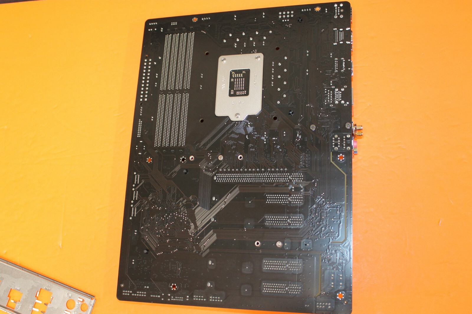 GIGABYTE B560 DS3H AC LGA 1200 Intel B560 ATX Motherboard | eBay