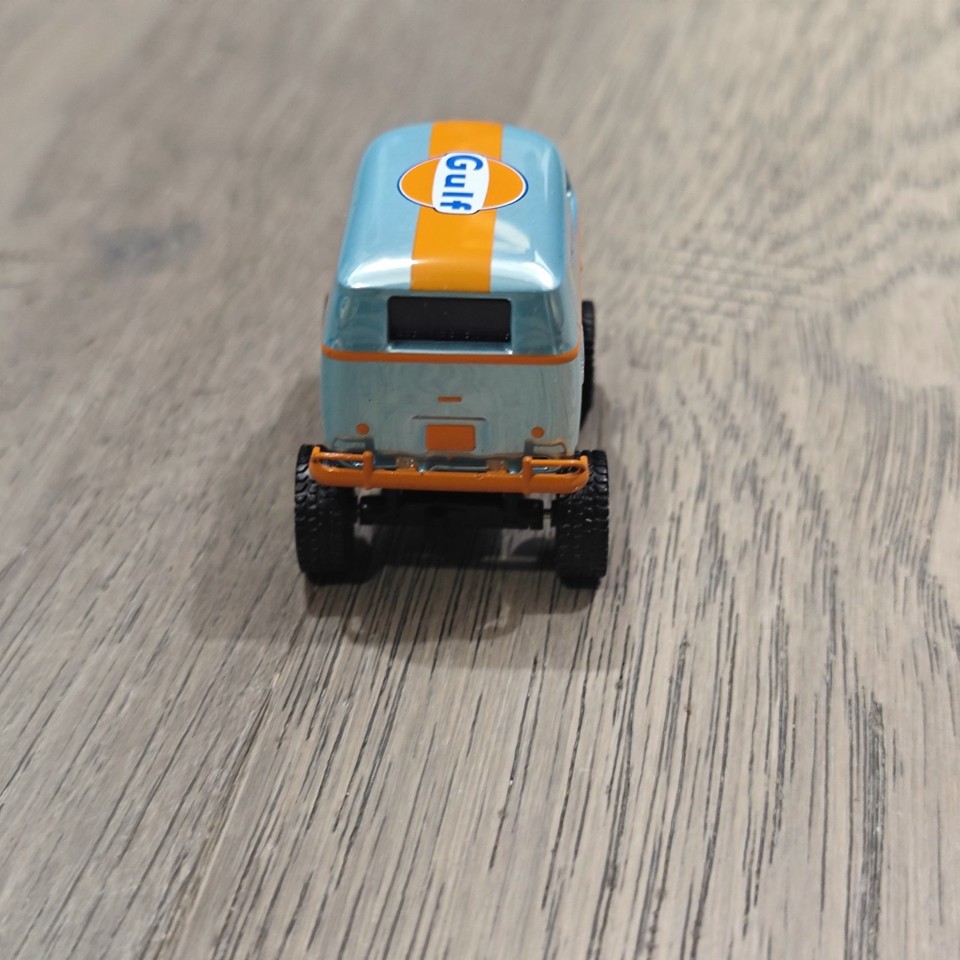 M2 Machines Kustom gulf michelin 1960 VW Delivery Van 4X4 big foot ...