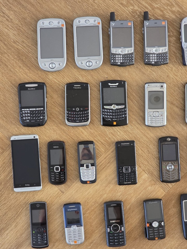 Mixed Bundle Vintage Mobile Phones Smart Phones 29 Untested | eBay UK