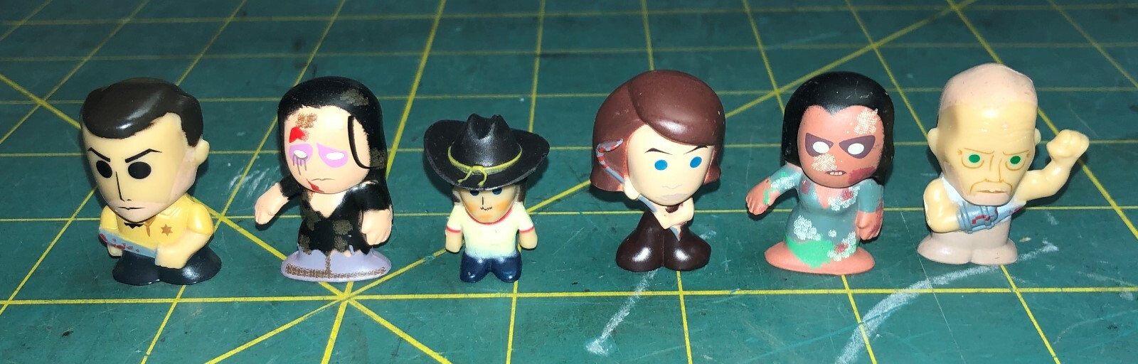 AMC The Walking Dead Chibis - Series 1 - Trading Figures - 6 Pieces ...