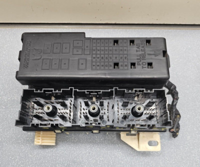 04-05 FORD TAURUS MERCURY SABLE FUSE BOX BCM GEM MODULE MULTIFUNCTION ...