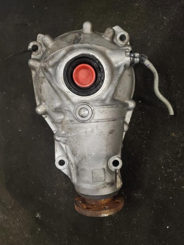 2011-2017 BMW X3 X-3 Front Axle Differential Carrier 3.38 Ratio | OE