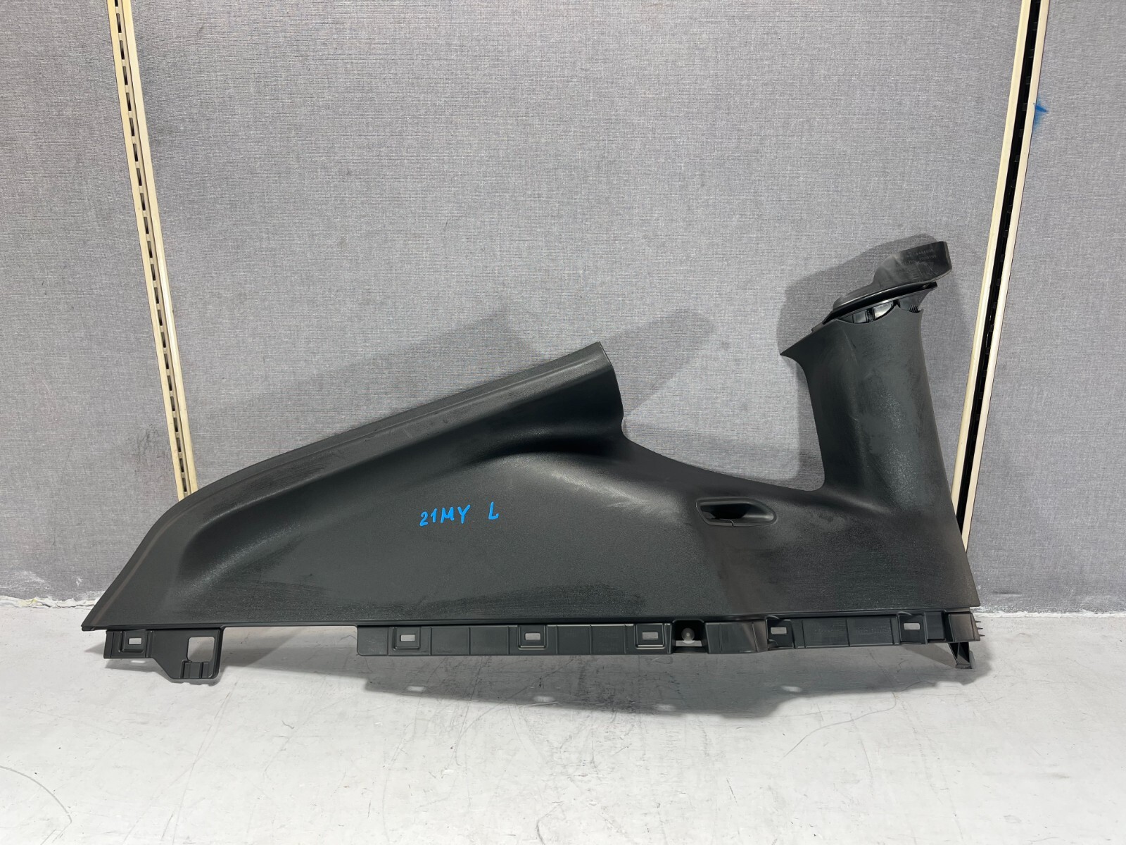 2020-2023 TESLA MODEL Y MY REAR DRIVER SIDE C-PILLAR UPPER TRIM PANEL ...