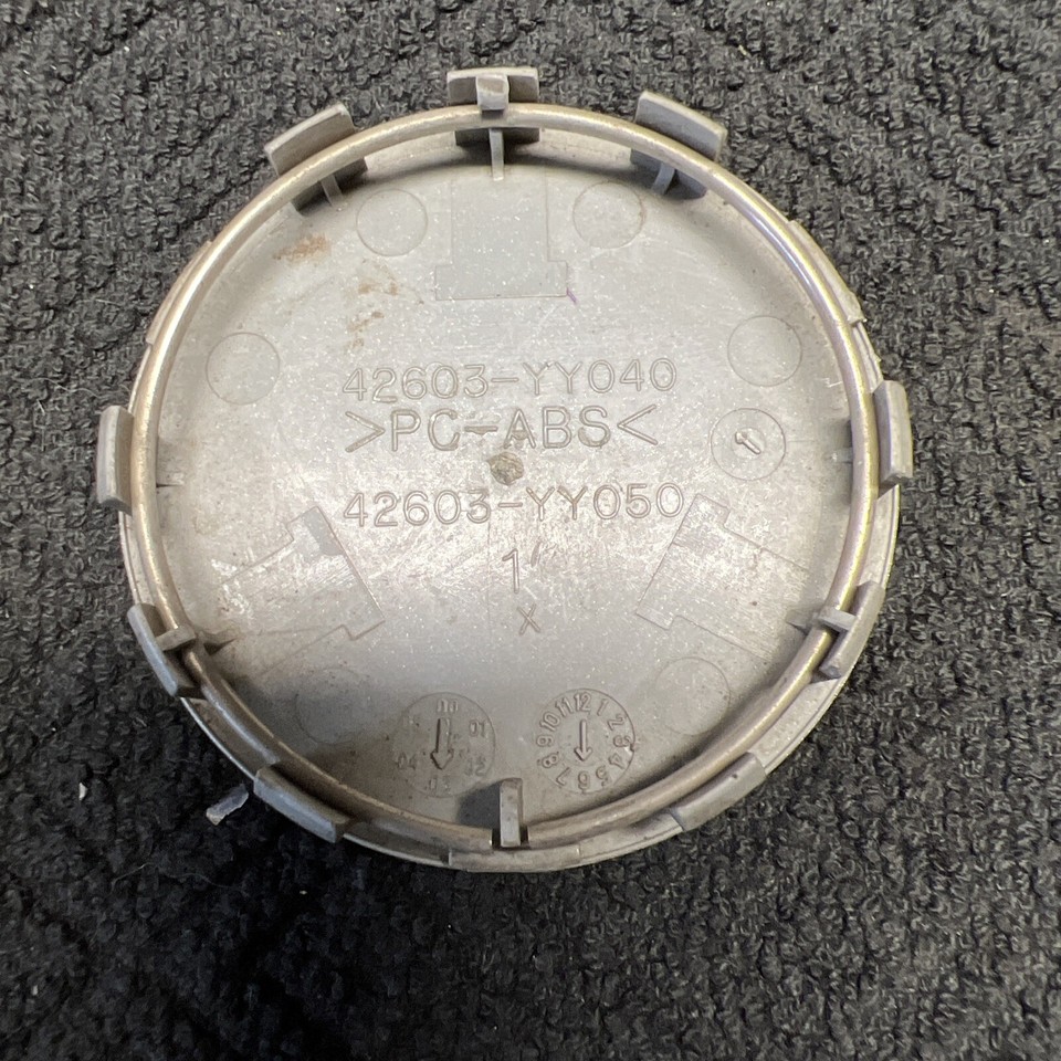 Toyota Rav4 Corolla 42603-YY040 OEM Wheel Center Rim Cap Hub DustCover ...