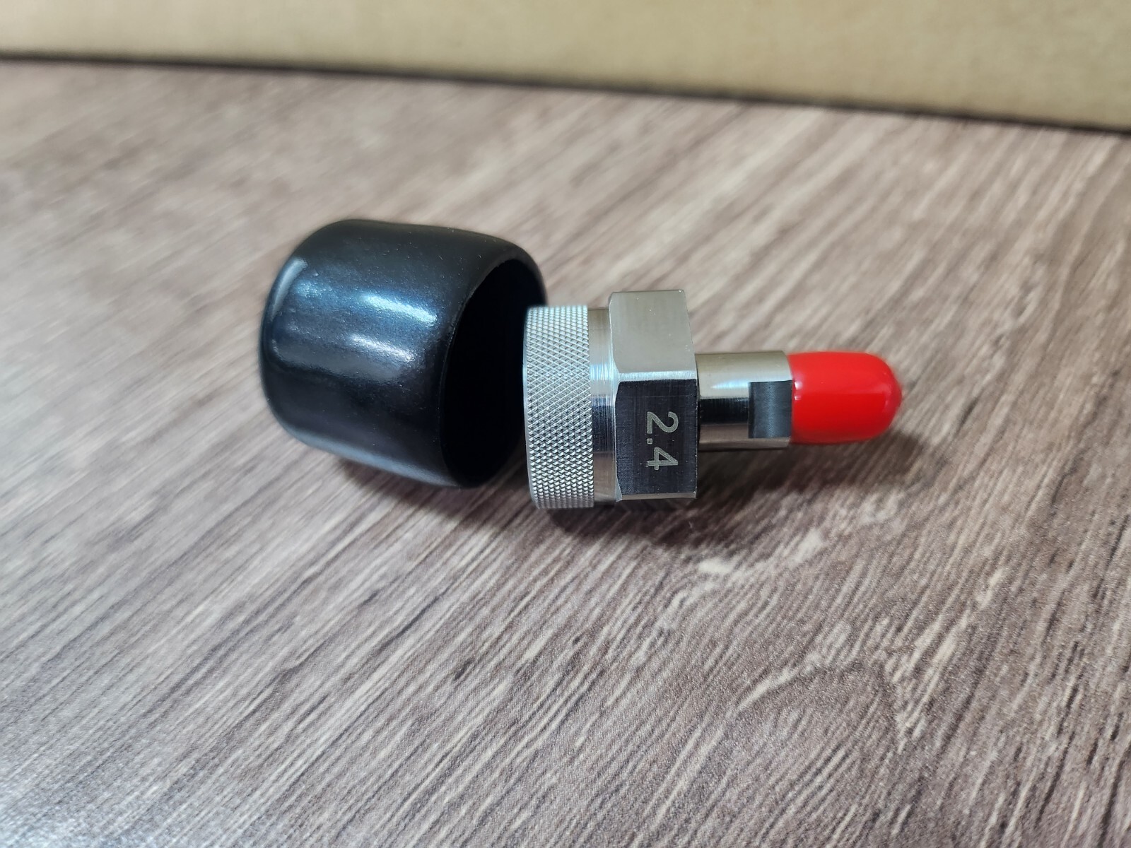 Keysight N9910X-603 Coaxial adapter, 2.4 mm NMD (f) to 3.5 mm (f), 26.5 ...