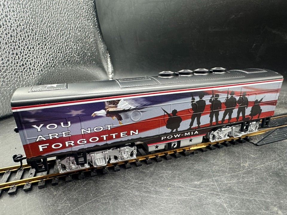 Hawthorne Village POW/MIA Train HO-Scale Set (Engine/B-Unit/2 Cars ...