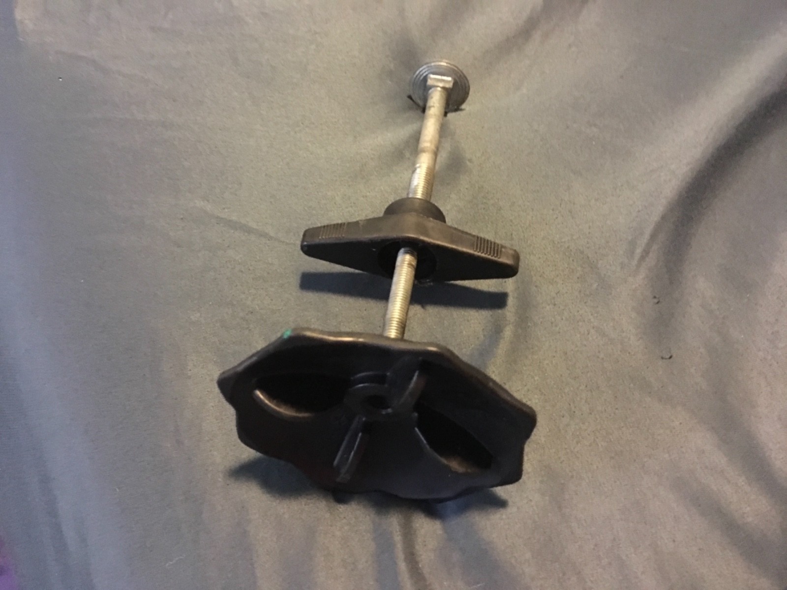 CHARGER,CHALLENGER,MAGNUM CH 300 SPARE TIRE RETAINER,SHOULDER BOLT ...