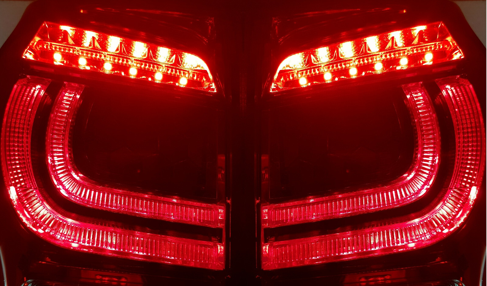 *NEW* ALTEZZA TAIL LIGHT LAMP (SMOKE LED) for ISUZU D-MAX DMAX 2012 ...