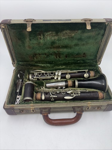 LeBlanc/Noblet Normandy 4 Wood Clarinet, France with Original Case. 96 ...