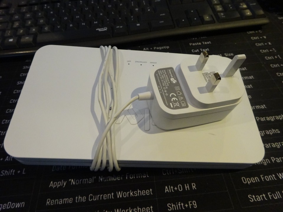 Sky Q Wireless WIFi Booster Model SE210 Sky Wifi Extender | eBay