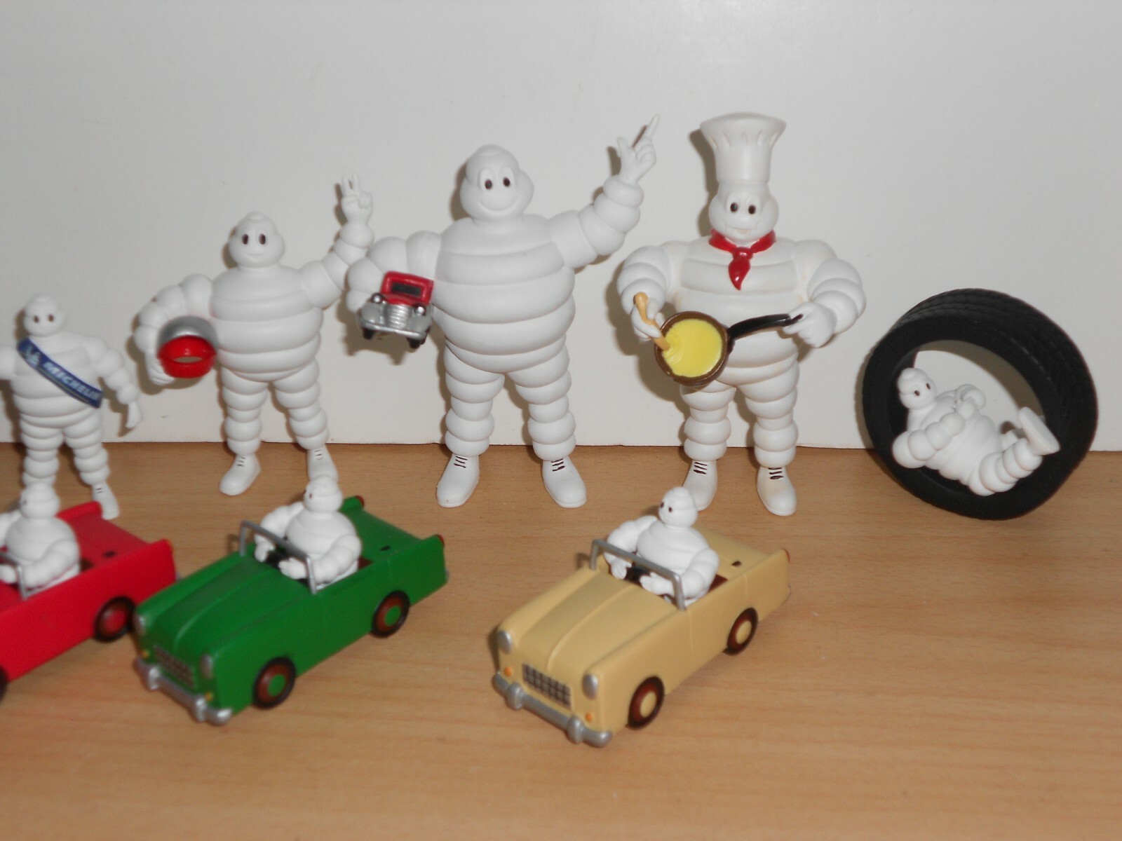 Plastoy 9 X Michelin Mascot Man BIBENDUM PVC Figure Figurine Figur | eBay