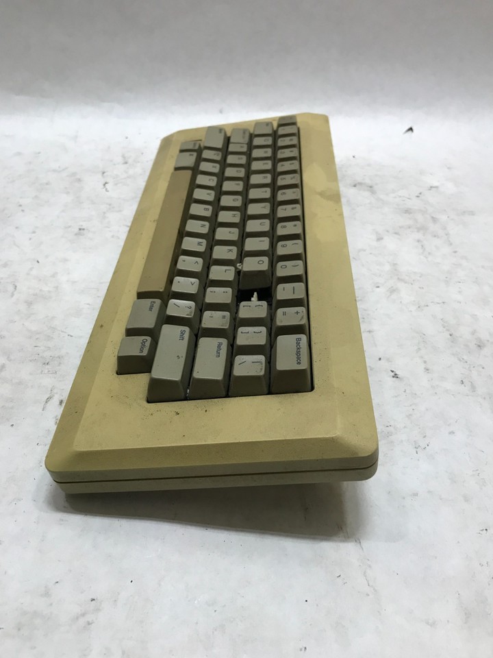 Original 1984 M0110 Apple Keyboard For Macintosh Computer For Parts ...