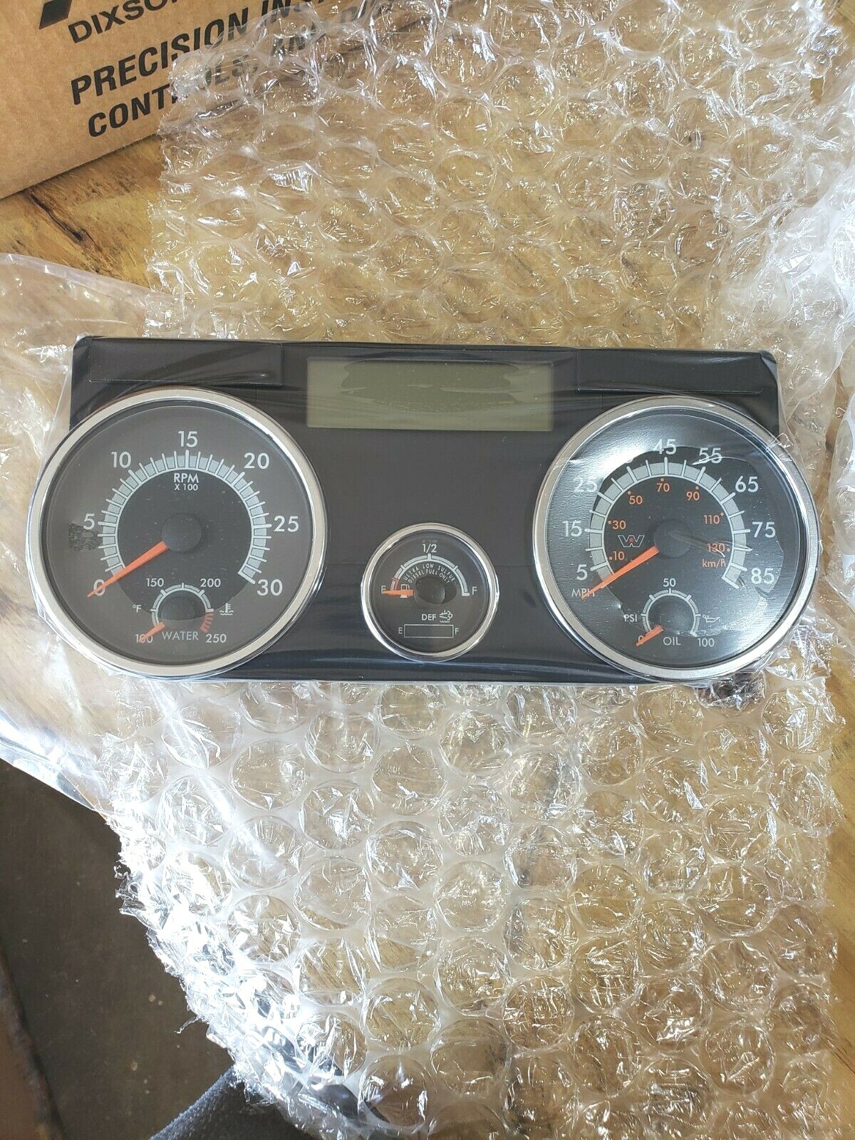 Freightliner A06-93159-102 Instrument Cluster 3 Gauges/ A06-96828-304 ...