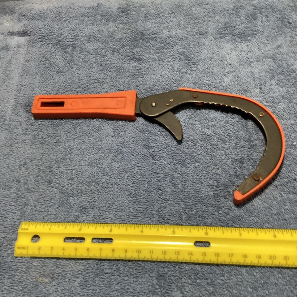 FRAM Auto-Sizing Universal Oil Filter Wrench 2-1/4" to 4" Jaw Grips | eBay