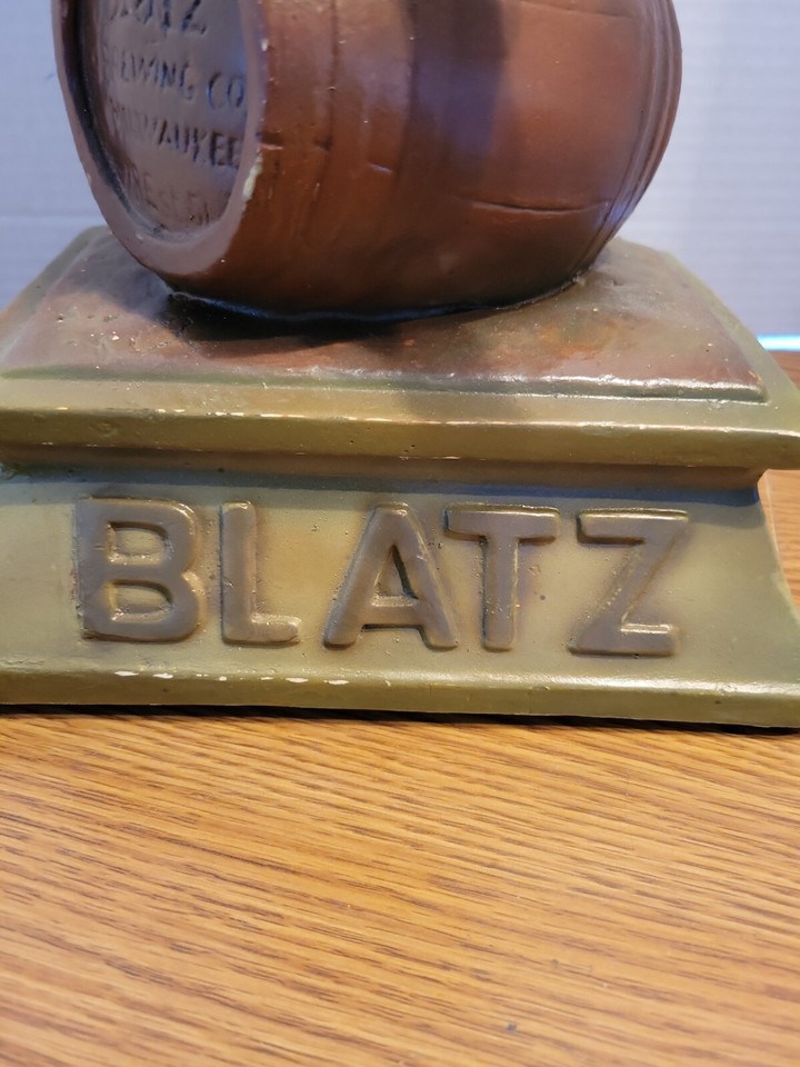 (VTG) 1935 blatz beer valerie girl lady on barrel chalk plaster back ...