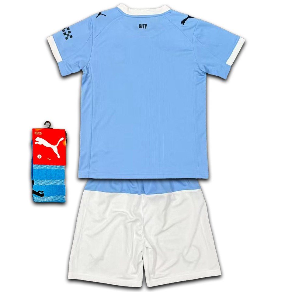 2025/26 Man City Home Kit | Size 24 For 8-9 Years | New With Socks ...
