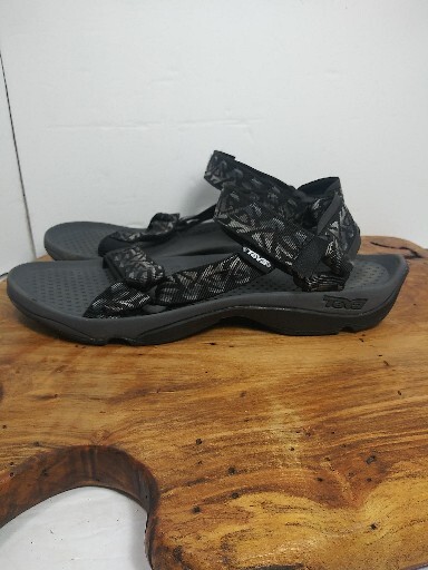 Teva Men's Hurricane 3 sport hiking sandals Size 11 - Gem
