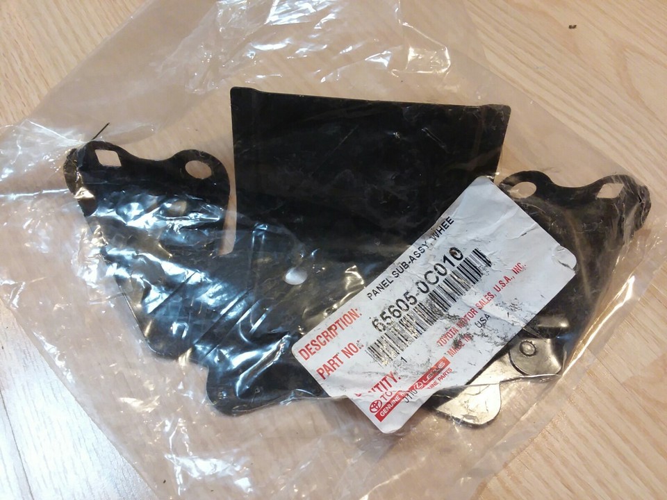 Genuine OEM Quarter Panel Splash Shield Bracket for Toyota 656050C010 ...