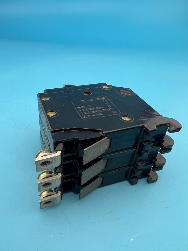 Cutler Hammer CHB3100 Circuit Breaker 100 Amp 3 Pole Type CHB Eaton ...