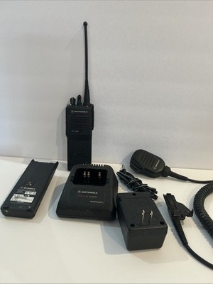 Motorola HT1000 UHF 403-470 HO1RDC9AA3DN. Some Engraving No Guarantee ...