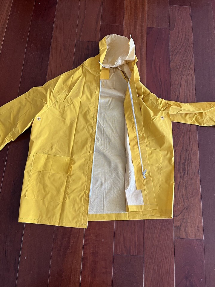Yellow Heavy Duty Waterproof Rain Jacket Heavy Duty PVC Hooded Rain ...