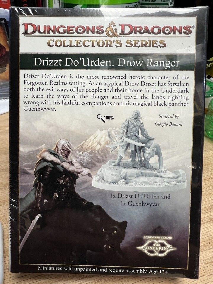 Dungeons & Dragons Collectors Series Drizzt Do’Urden Drow Ranger ...