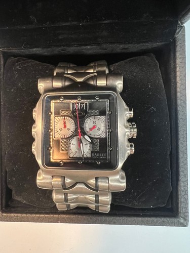 Oakley Minute Machine Time Tank Titanium 43mm Black Dial Men's Watch ...