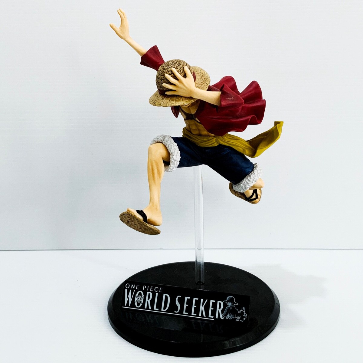 Luffy Pirate King Figure