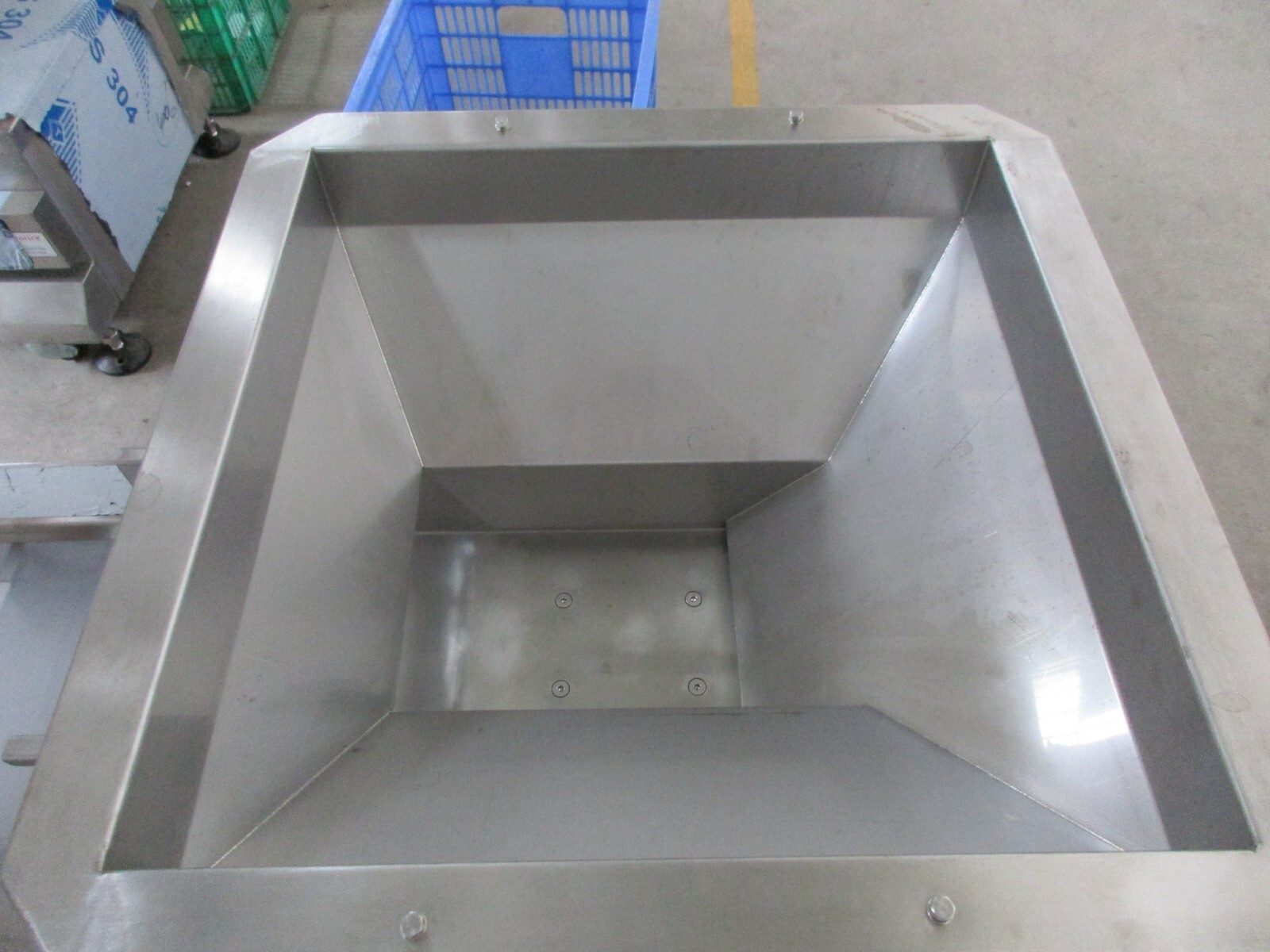 BUCKET ELEVATOR, Stainless Steel Food Grade, 2 Liter Buckets, Variable ...