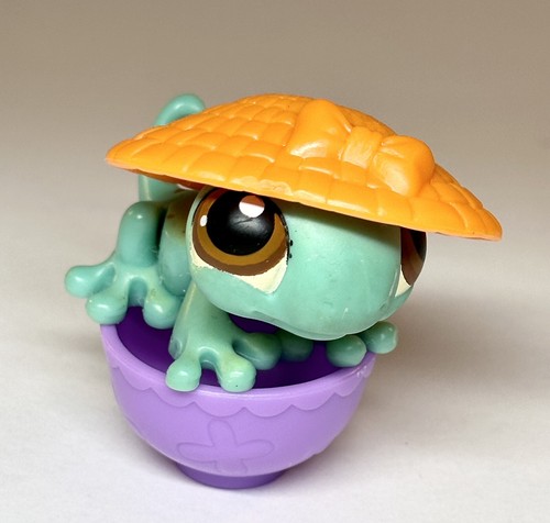 Authentic LITTLEST PET SHOP LPS - GECKO #111 - with LPS Accessories ...