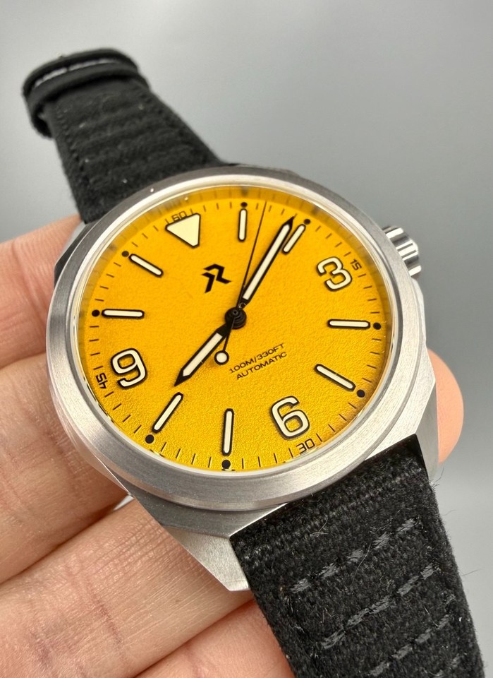 BRAND NEW RARE RZE RESOLUTE MEDALLION YELLOW TITANIUM FIELD WATCH USA ...
