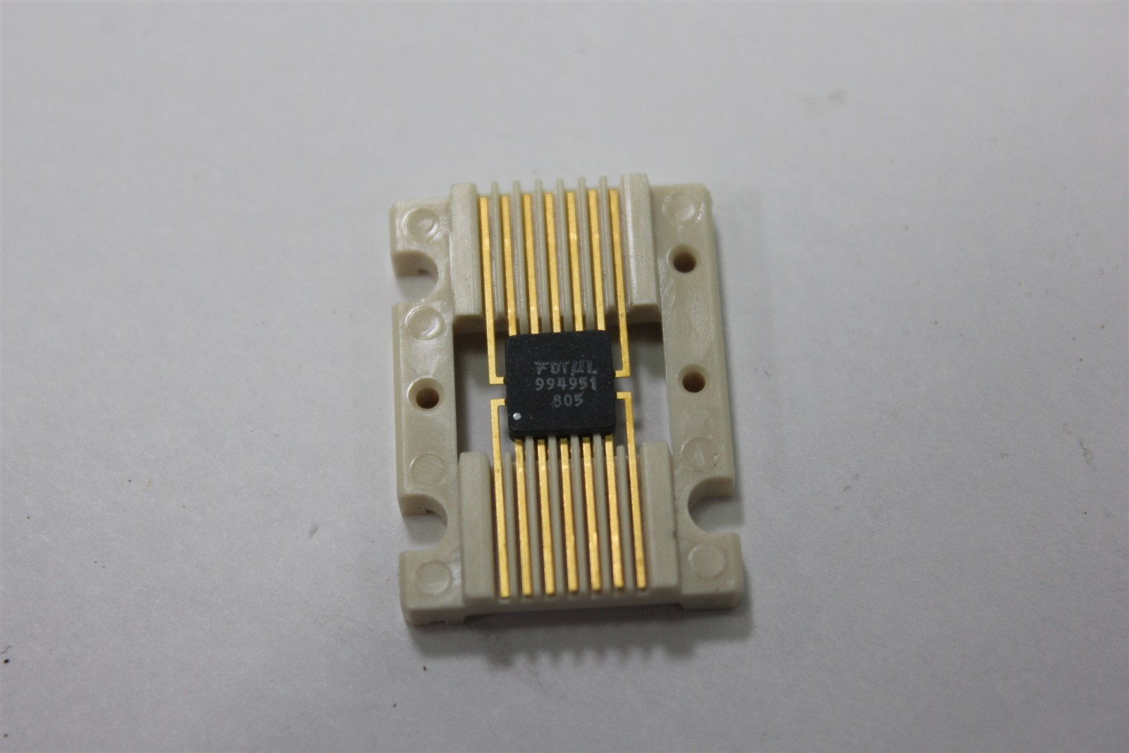 VINTAGE RARE FAIRCHILD FLATPACK IC PROCESSOR CERAMIC CHIP /GOLD FLAT ...