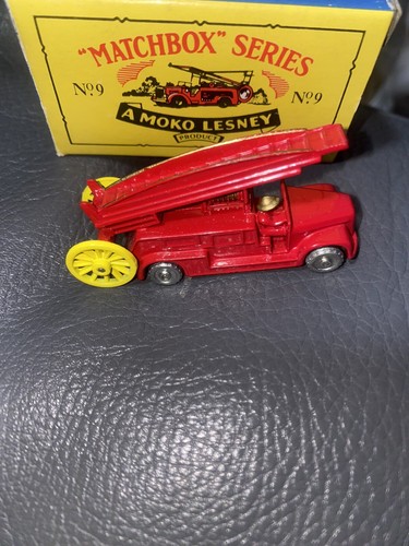A MOKO LESNEY NO: 9 DENNIS FIRE ENGINE MATCHBOX SERIES | eBay Australia