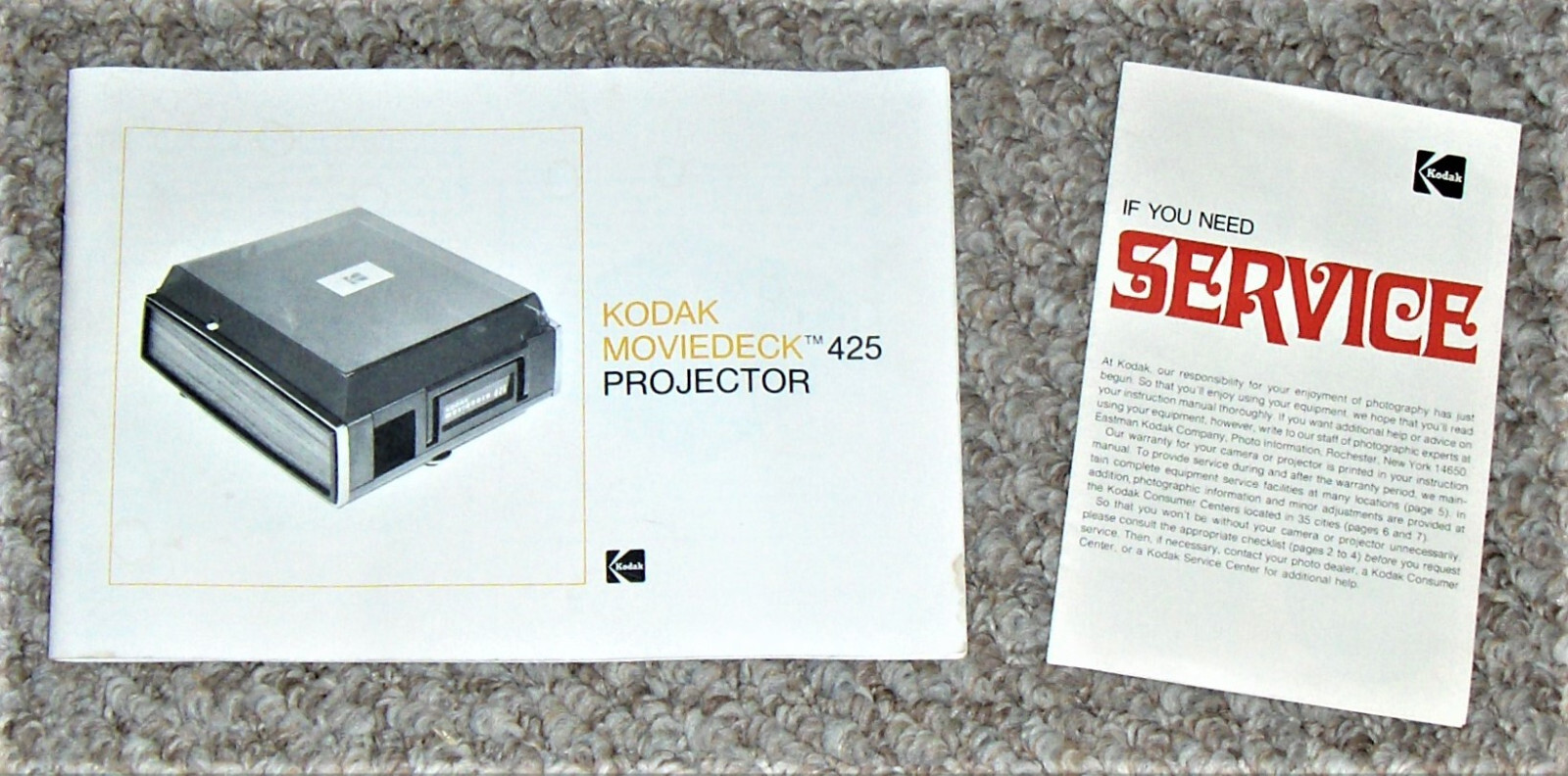 Vintage.. KODAK MOVIEDECK 425 8MM & SUPER 8 MOVIE PROJECTOR" ..Untested ...