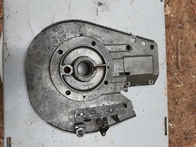 BRIGGS AND STRATTON ENGINE CRANK CASE SIDE COVER | eBay