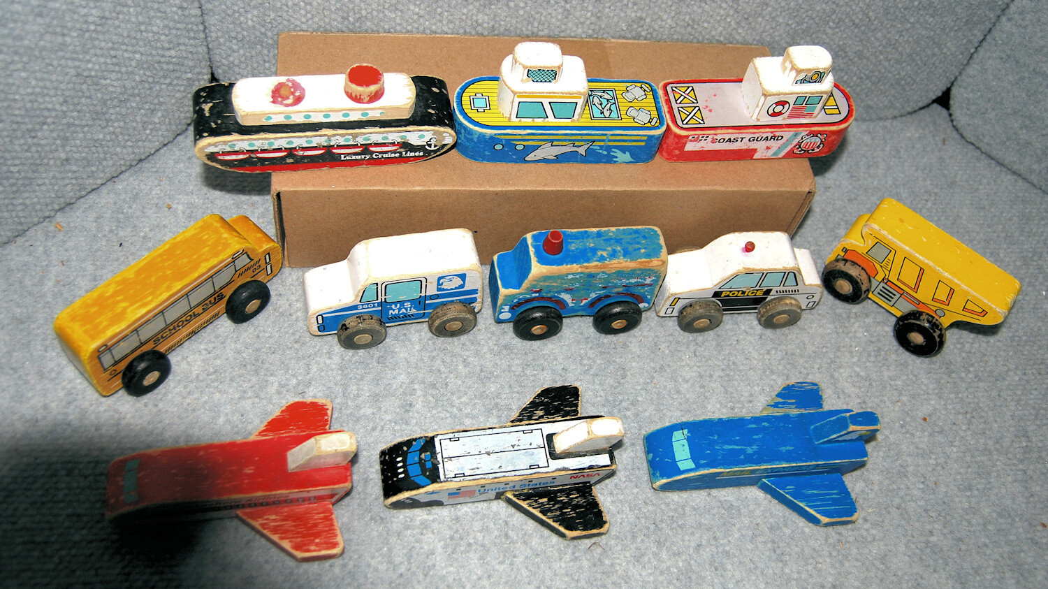 11 LAKESHORE Wooden Vehicles PLANE, BOAT, MAIL, BUS, POLICE AMBULANCE ...