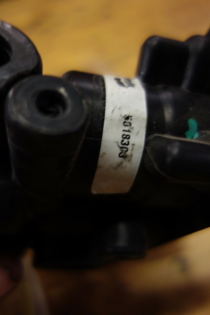 Freightliner Air Brake Valve Mv3 Bendix 5018303 Semi Truck for sale ...