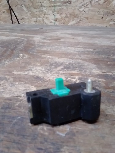 General Electric CR104PXC1 Contact Block CR104PXC1 GE CR104P NO ...