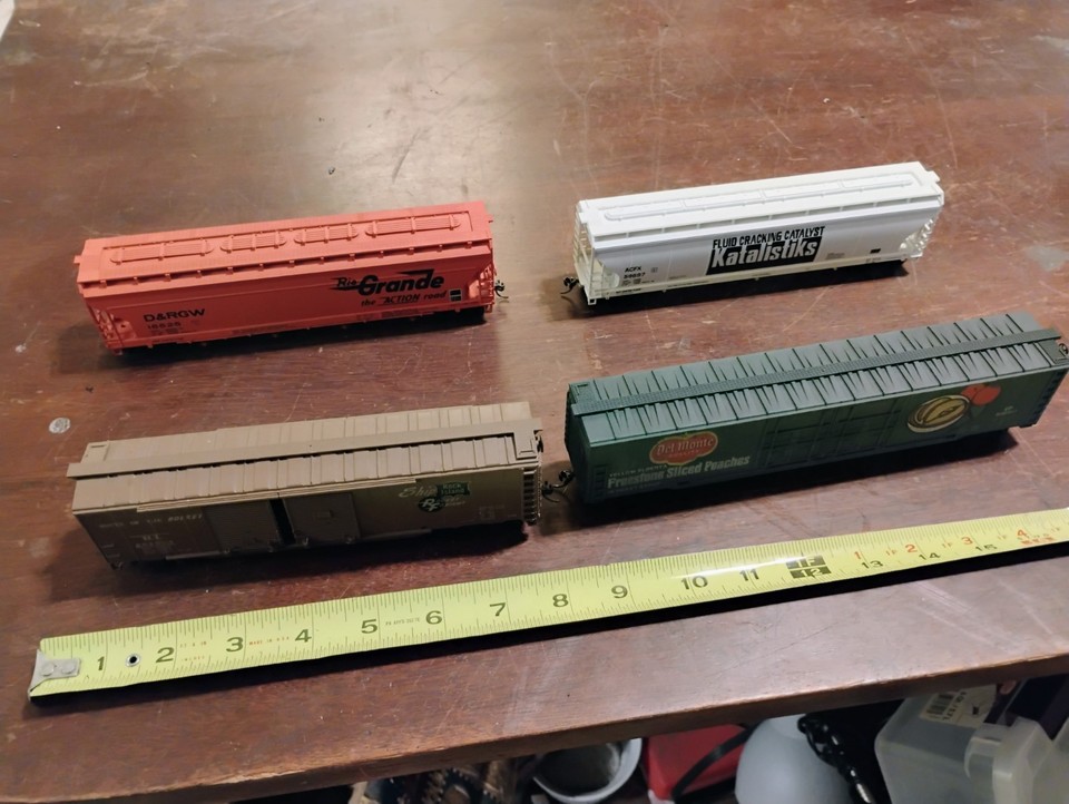 47 pc HO Locomotives & Various Car Types Athearn Roundhouse Etc. N/R ...