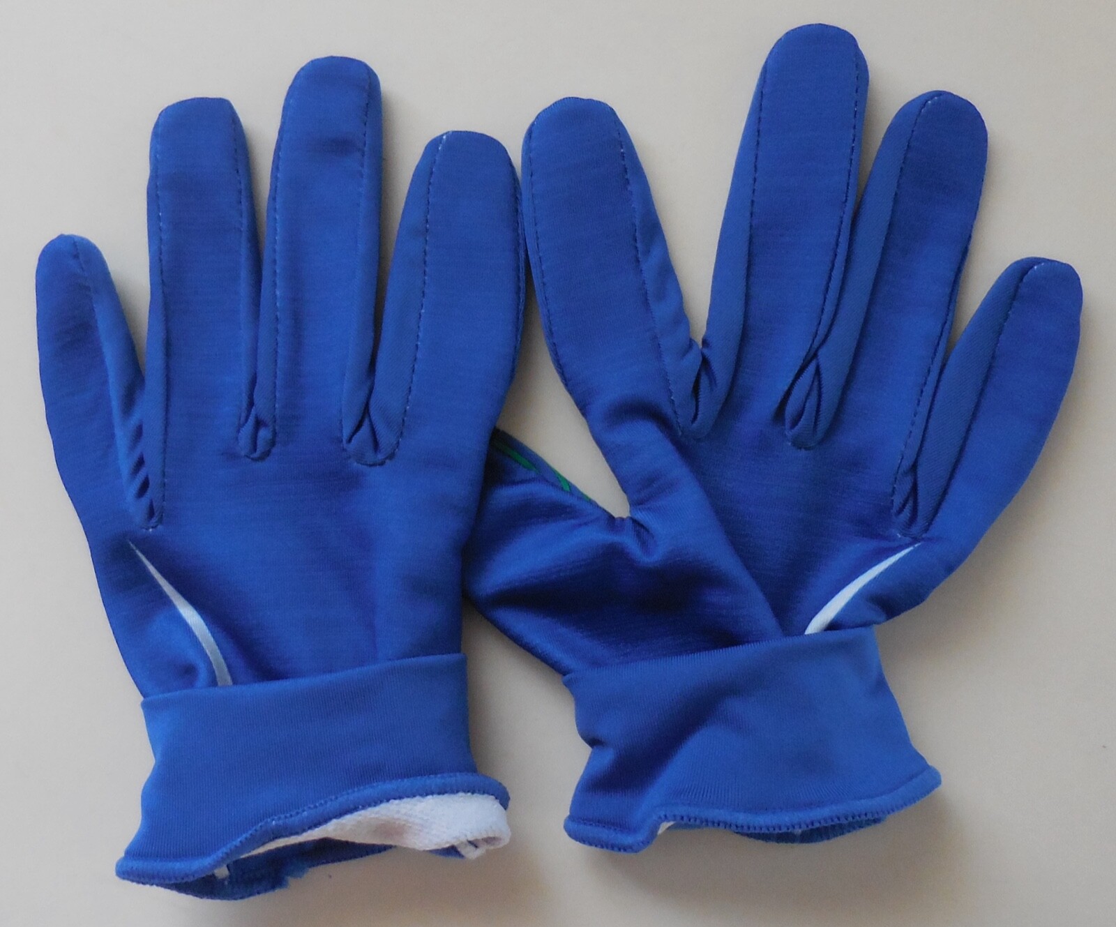 Nike Base Layer Run Gloves Youth Unisex Royal Blue/Stadium Green/White ...