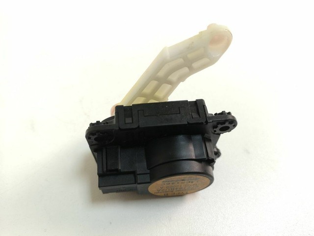 Stellmotor Heizung Nissan QASHQAI II 277T64BU2A 06/2017 online kaufen ...