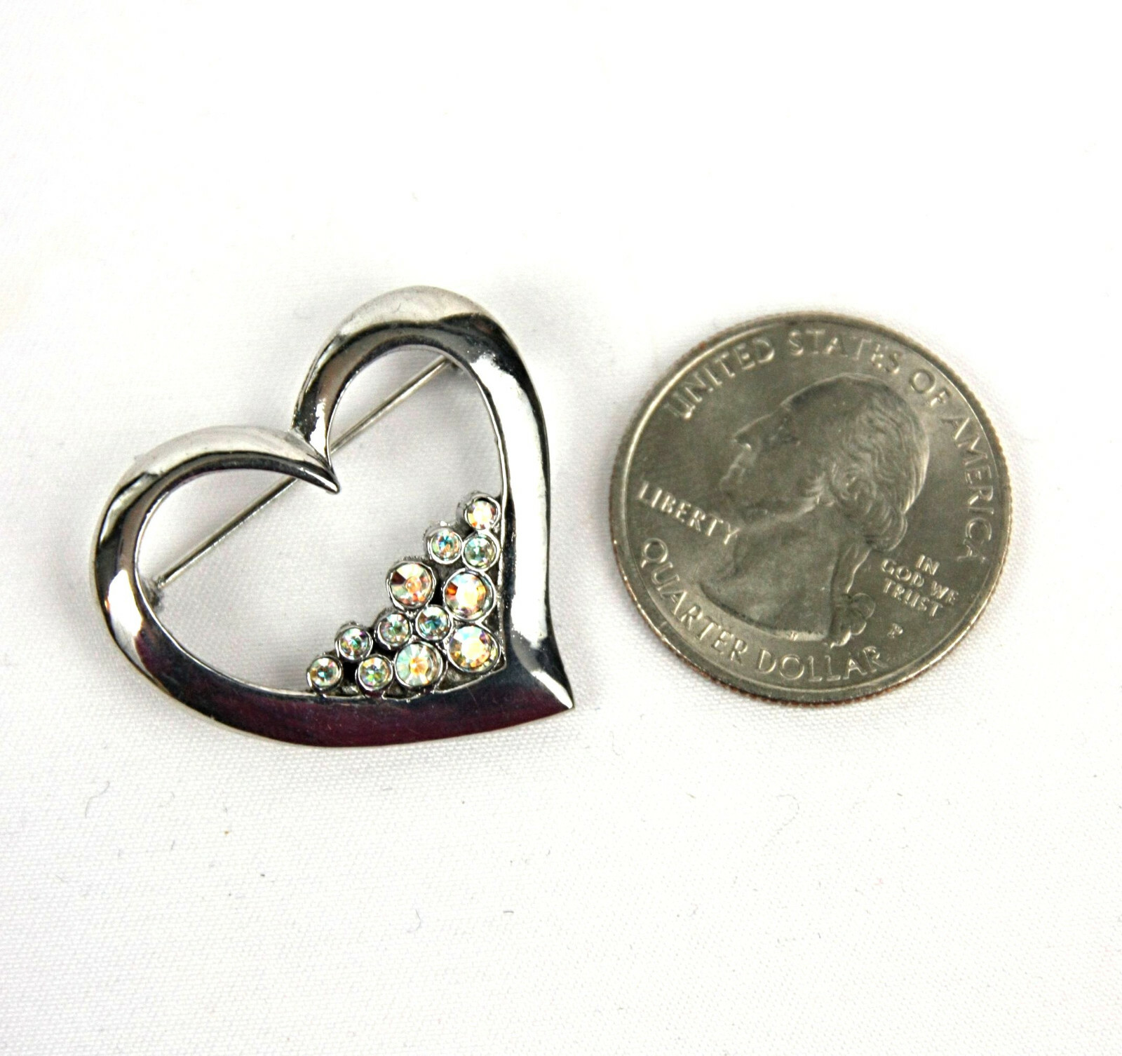 Vintage LIA Signed Silver Tone Sparkle Rhinestone Heart Pin Brooch w ...
